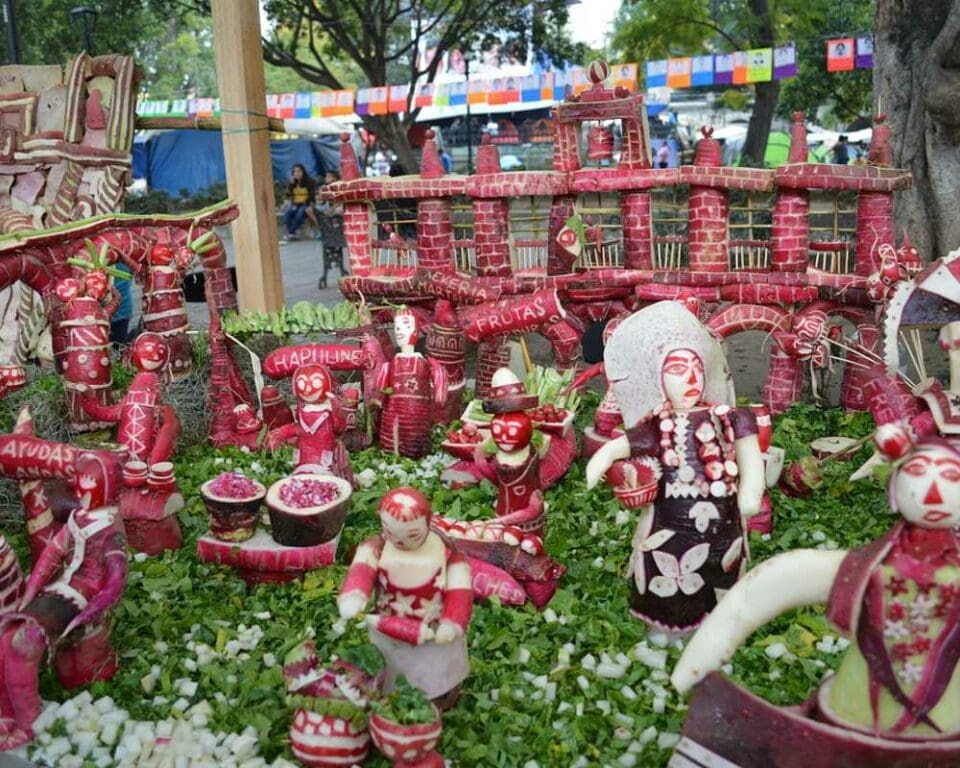 Las Posadas to playas: a complete guide to celebrating Christmas in ...